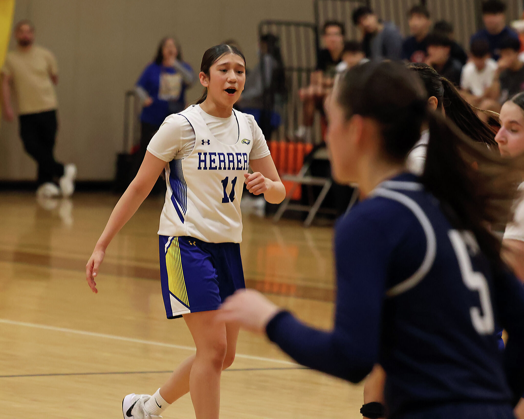 Isabella Lopez, Regina Lozano lead Elias Herrera to city championship
