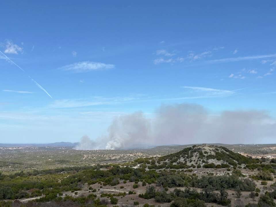 175-acre brush fire burns through Gillespie-Blanco County