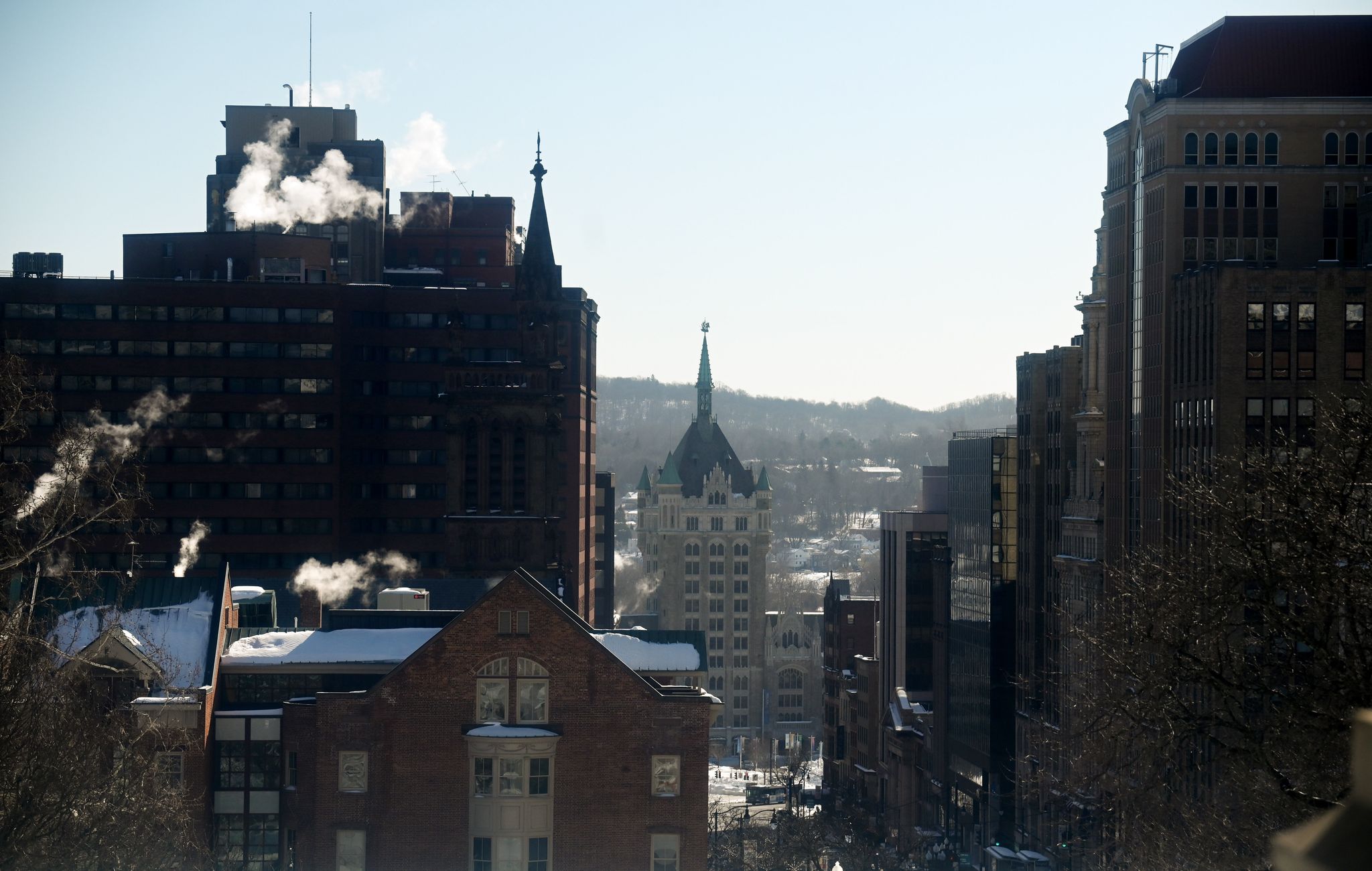 Snow for the Albany area, ice for the Hudson Valley expected Tuesday
