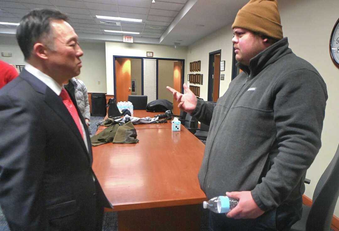 State looking into Rocky Hill apartments after 2k tenants had no heat