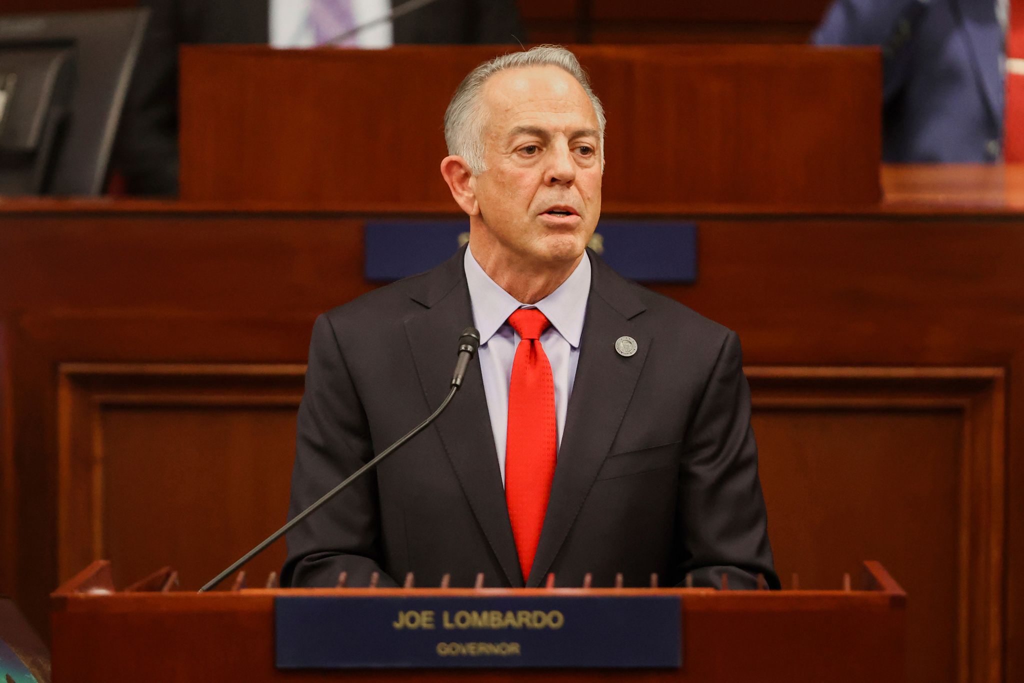 Lombardo’s 2025 campaign fundraising heavily reliant on donors using ...