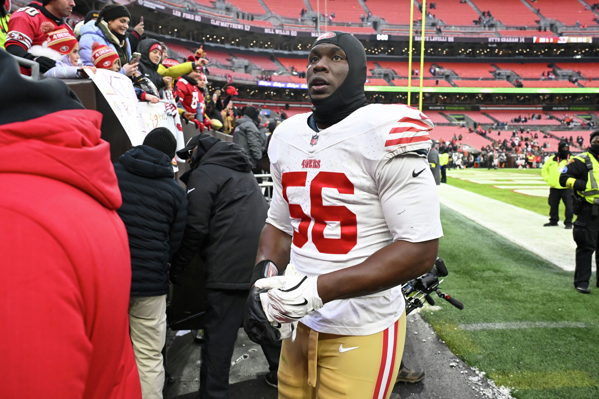 San Francisco 49ers defensive lineman shot after fight with rapper
