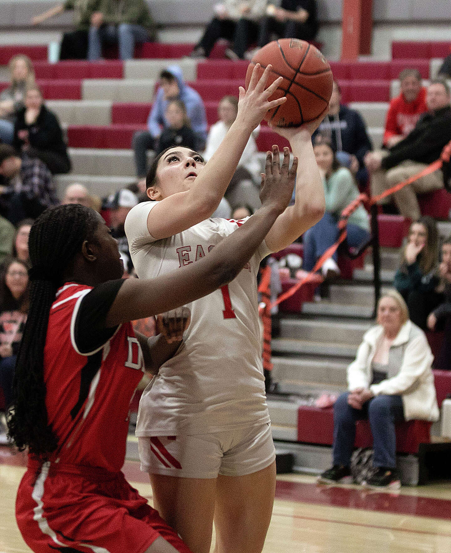 Wolcott's LeDuc, Derby's Gray light up girls basketball scoreboard