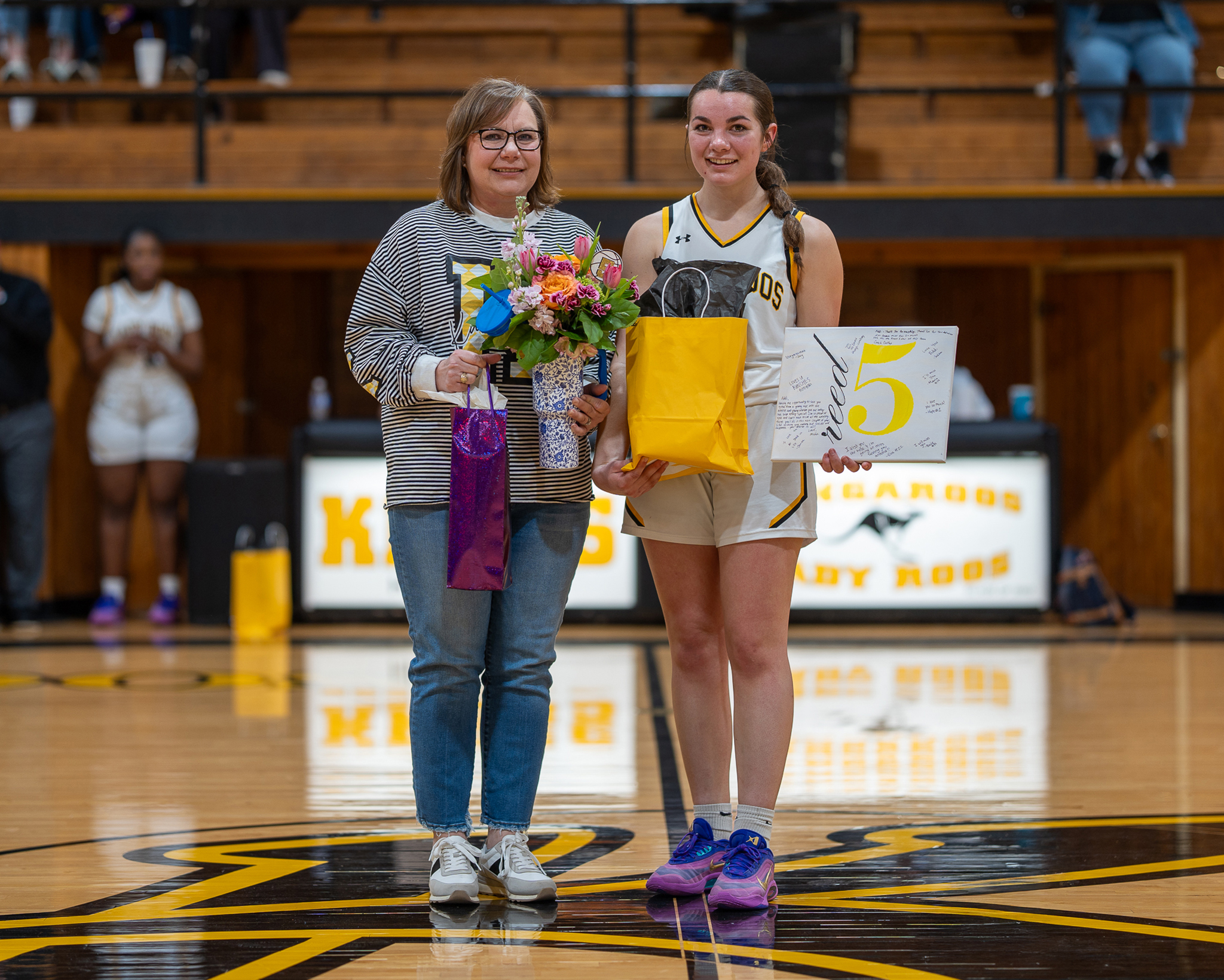 Kress basketball beats Hart in district contests
