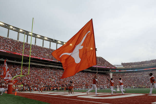 Historic Texas running back dies after long bout with Alzheimer’s