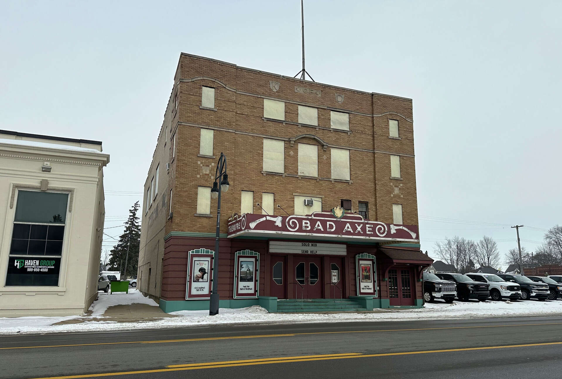 Bad Axe Theatre owner pleads not guilty to sex charges