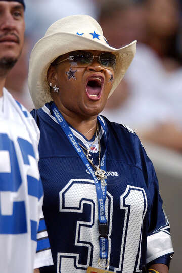 Dallas Cowboys mourn death of super fan Carolyn 'Ms. Price'