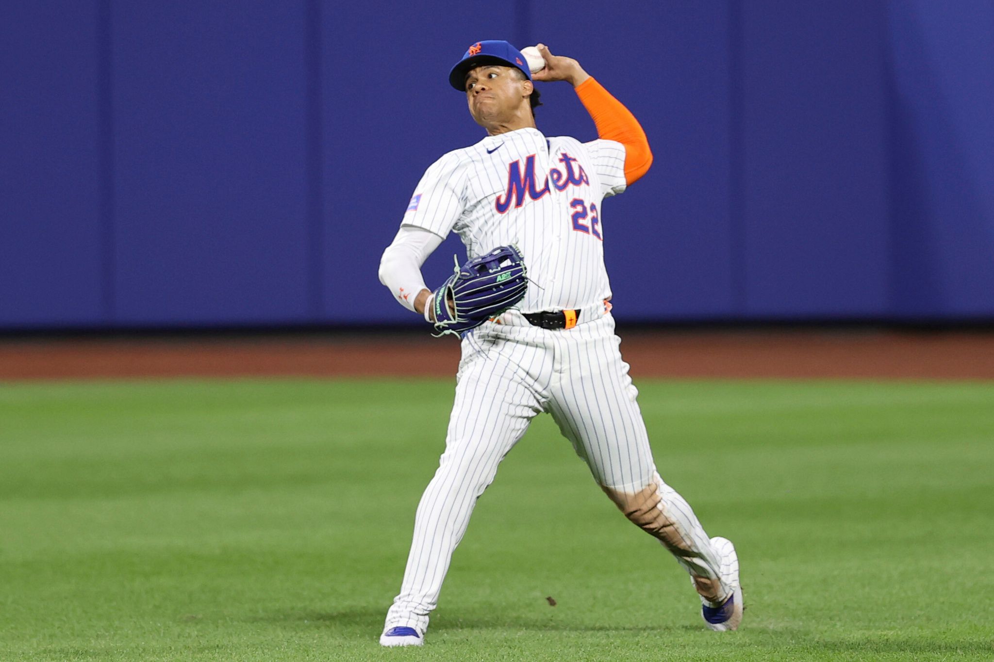 New York Mets shortstop Francisco Lindor to visit hand specialist