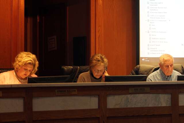 Manistee City Council members assess Renaissance Park covenants
