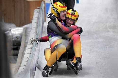 Voetter and Oberhofer give Italy a home-ice win in Olympic women's ...