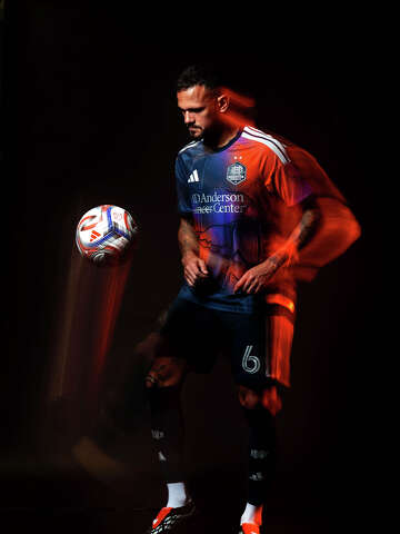 ESPN blasts Houston Dynamo for strange highway-inspired kit