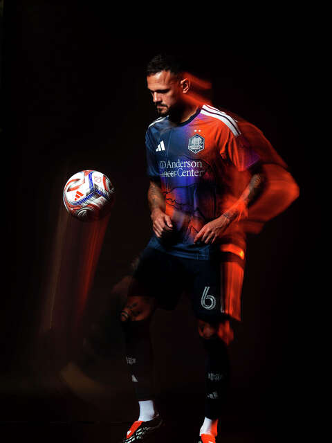 ESPN blasts Houston Dynamo for strange highway-inspired kit