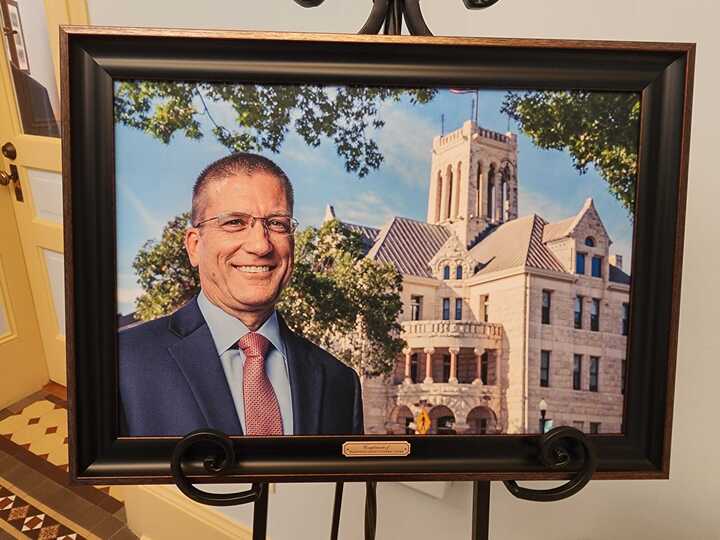 Comal officials honor memory of County Judge Sherman Krause