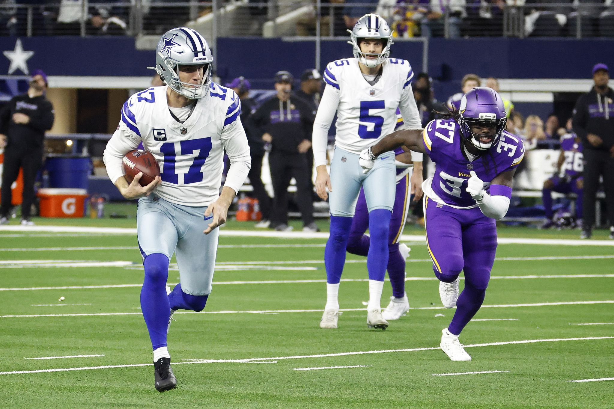 Five bold Dallas Cowboys NFL draft predictions