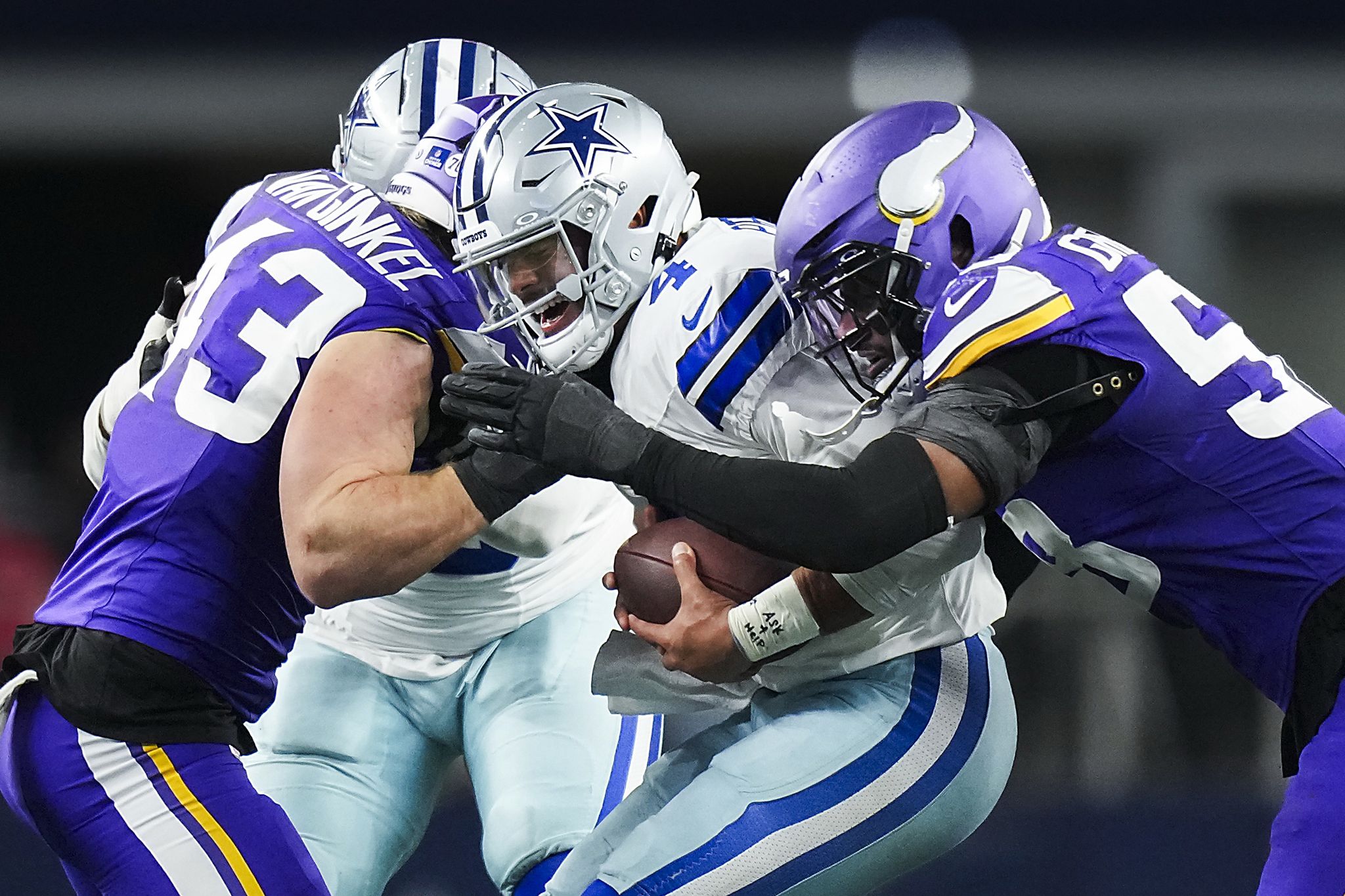 Cowboys' Dak Prescott was mystified by Vikings' blitzing approach