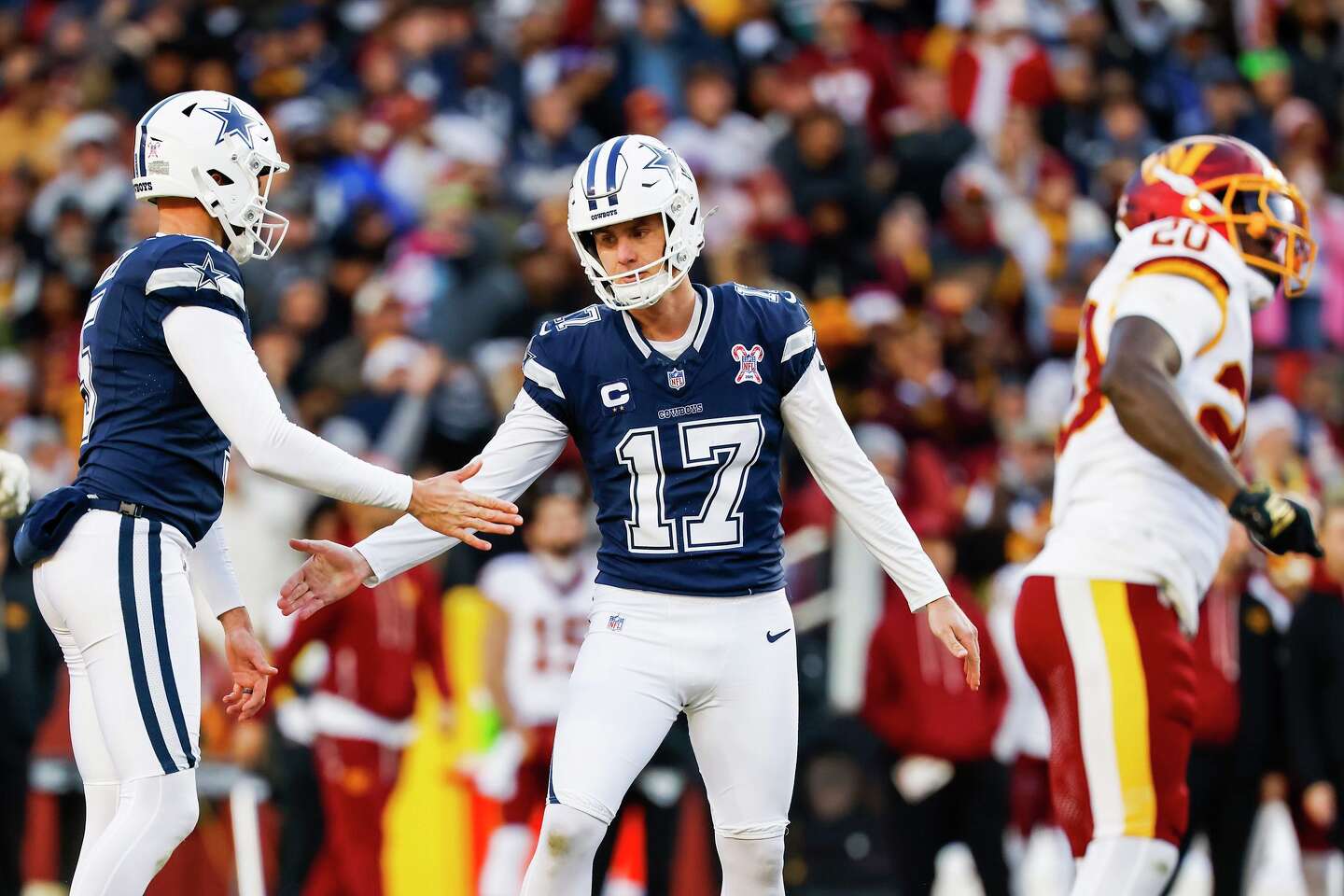Dallas Cowboys place second-round tender on kicker Brandon Aubrey