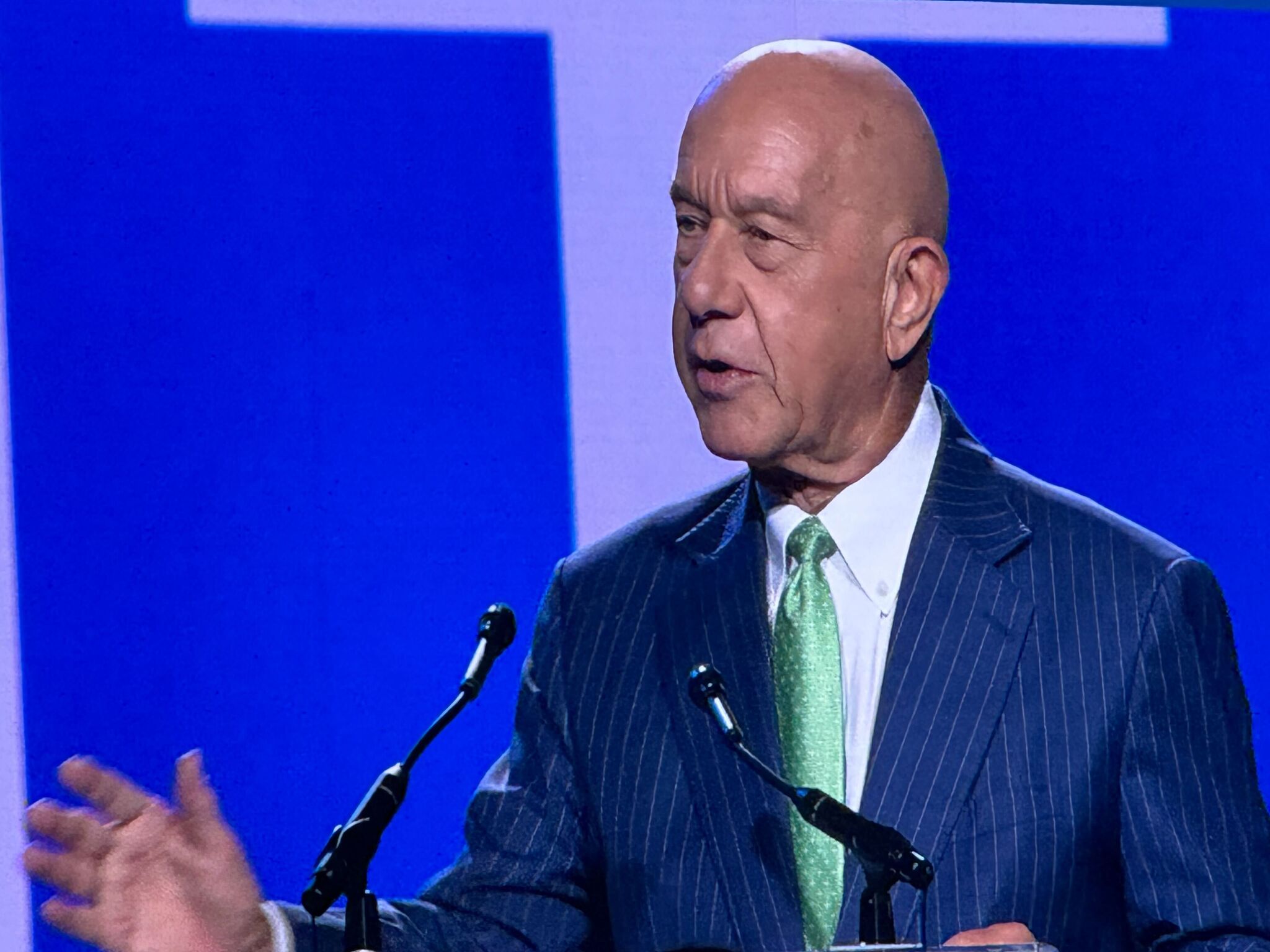 Whitmire hypes Houston success, jabs Austin mayor over taxes