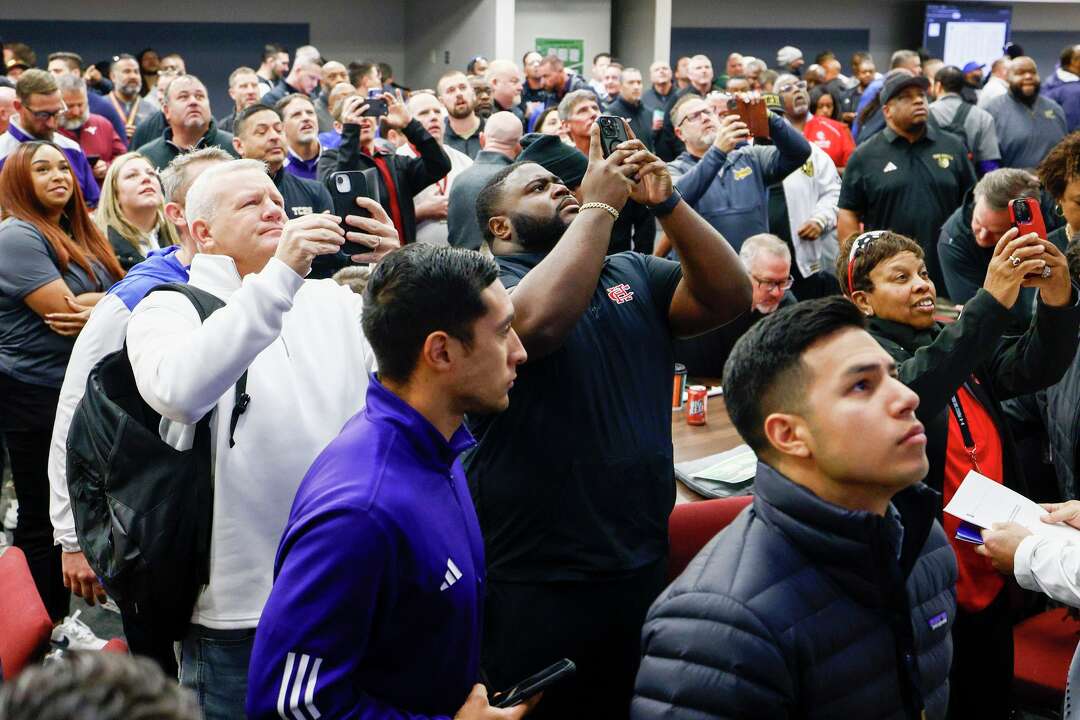 2026-28 UIL realignment: Complete list of Dallas-area football ...