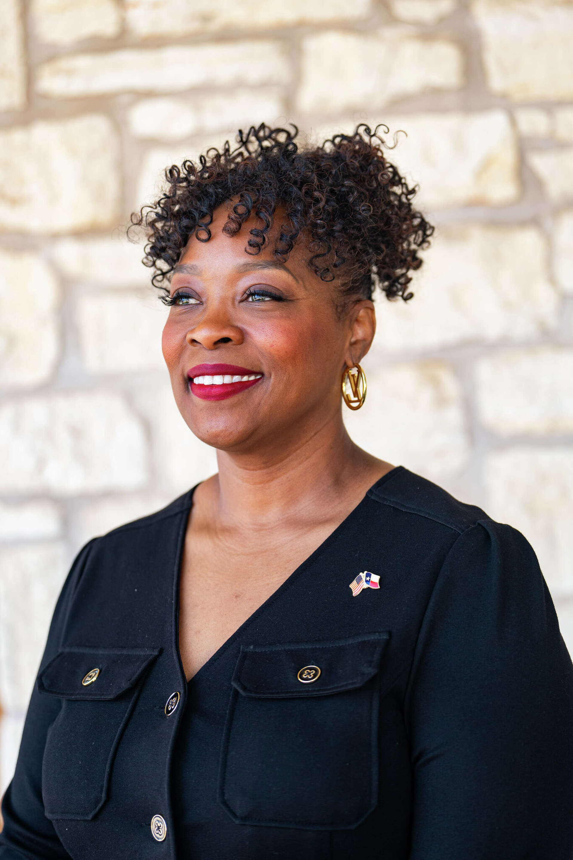 Na'Cole Thompson makes history as Leander's first Black female mayor