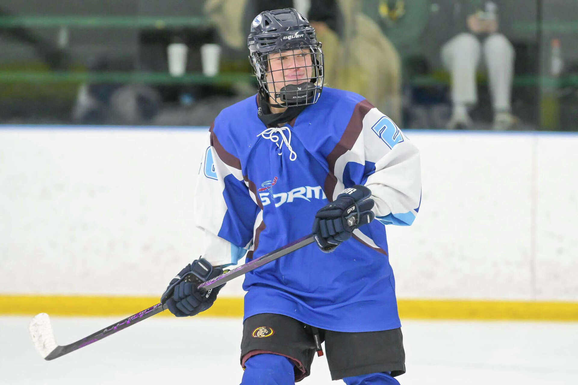 CT hockey star Deirdre McKiernan picks Salve Regina for field hockey