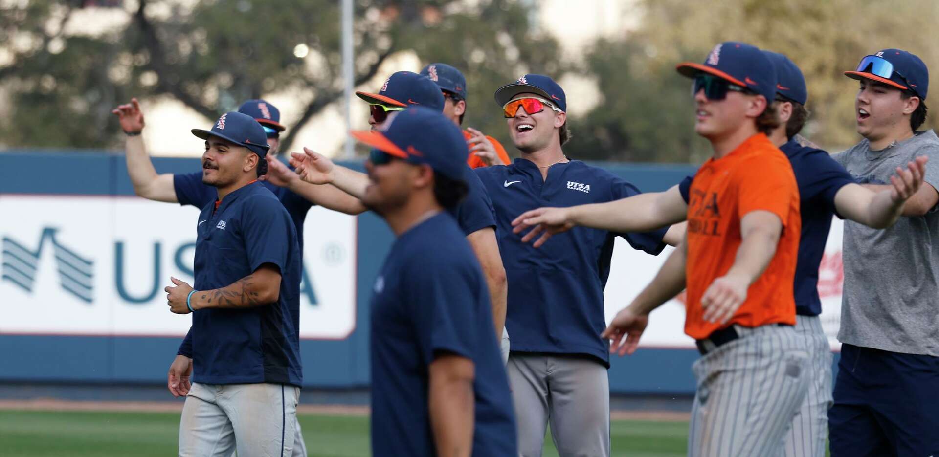 UTSA baseball weathers early scare, charging to record start