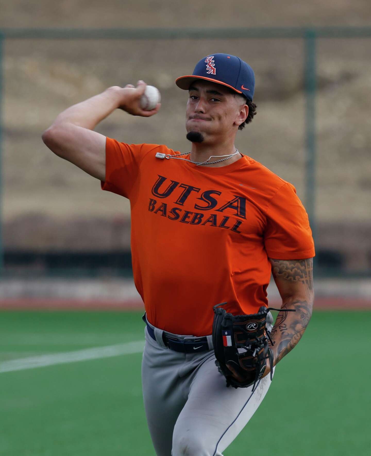 UTSA baseball weathers early scare, charging to record start