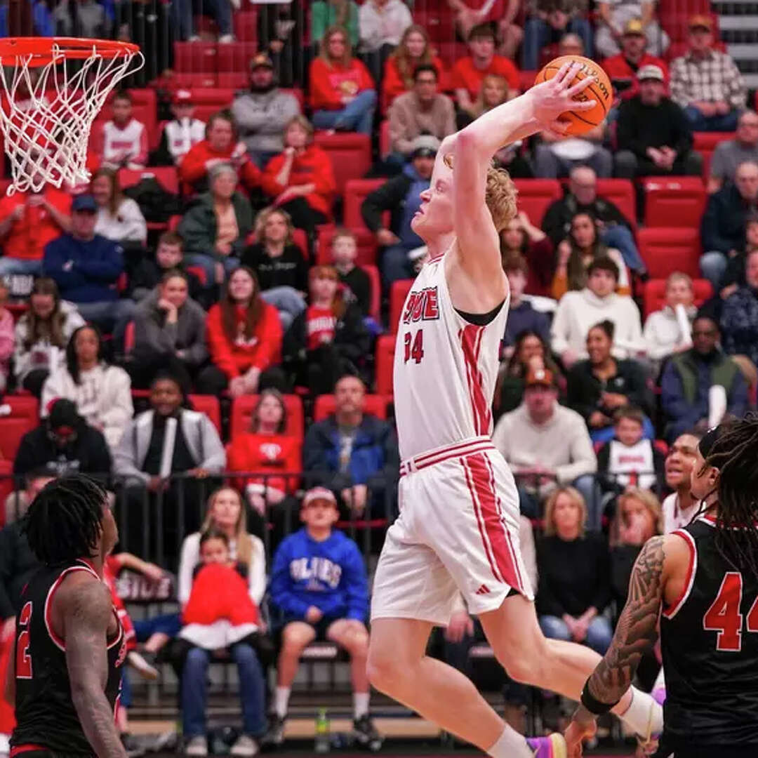 SIUE men's basketball hosts Eastern Illinois in regular season finale