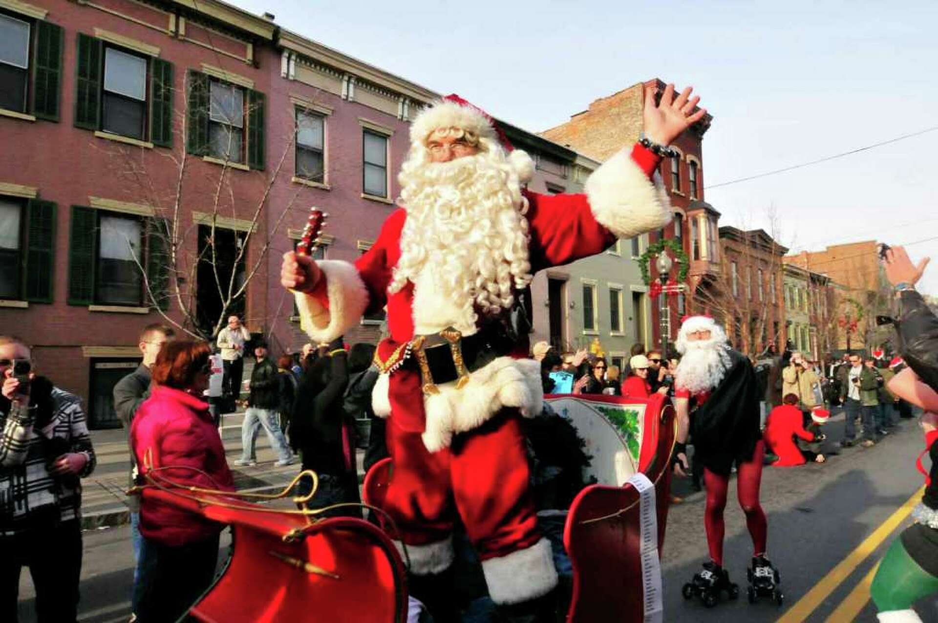 Photos: Santa Speedo Sprint