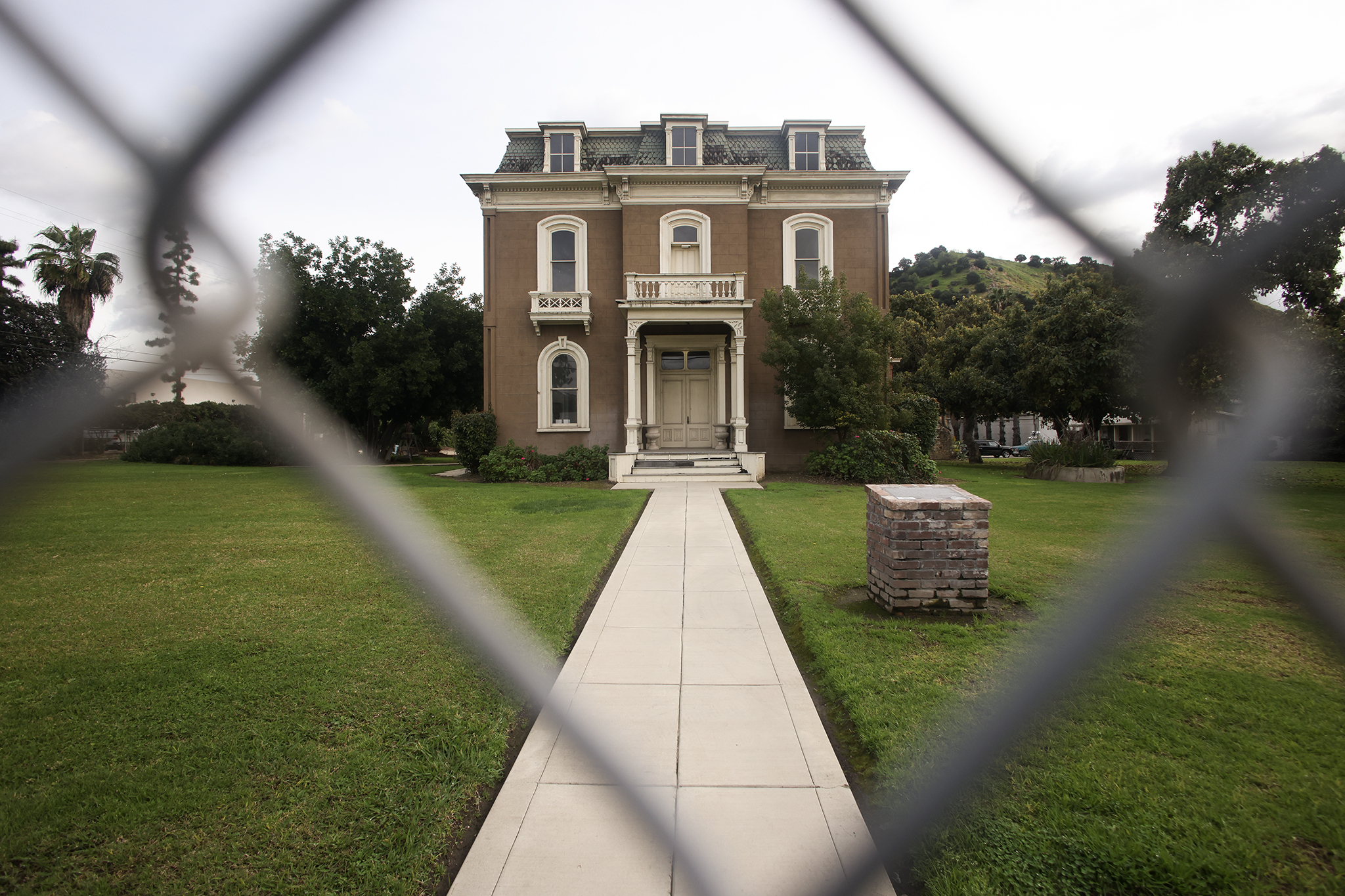 A forgotten Calif. town lives on in one mansion, a vandalized cemetery