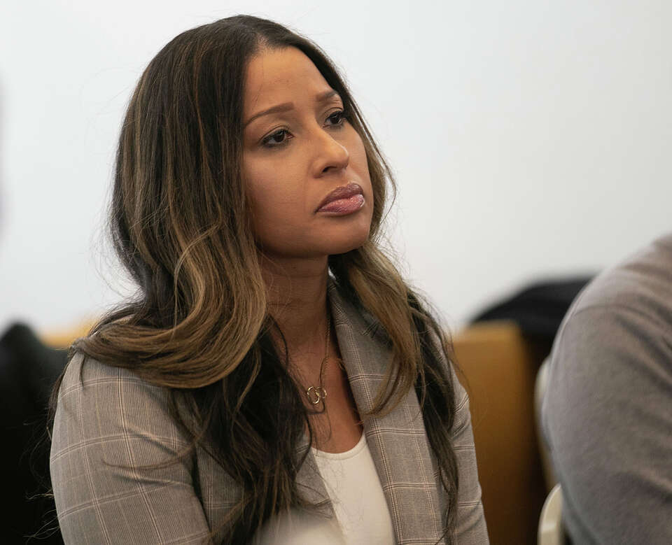 Charges dismissed for 3 New Haven cops in Randy Cox case