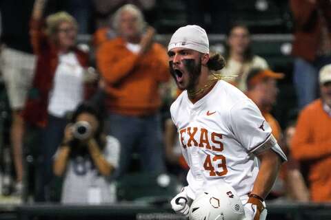 Texas baseball: Longhorns roll past UC-Davis in season opener