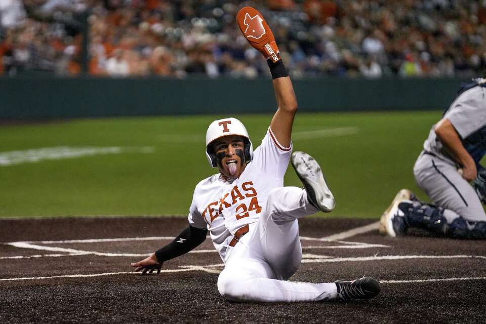 Texas Longhorns beat UC Davis Aggies in 2026 baseball season opener