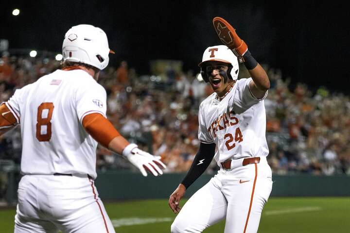 Adrian Rodriguez takes over at shortstop for No. 3 Texas baseball team