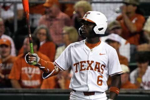 Texas baseball: Longhorns roll past UC-Davis in season opener