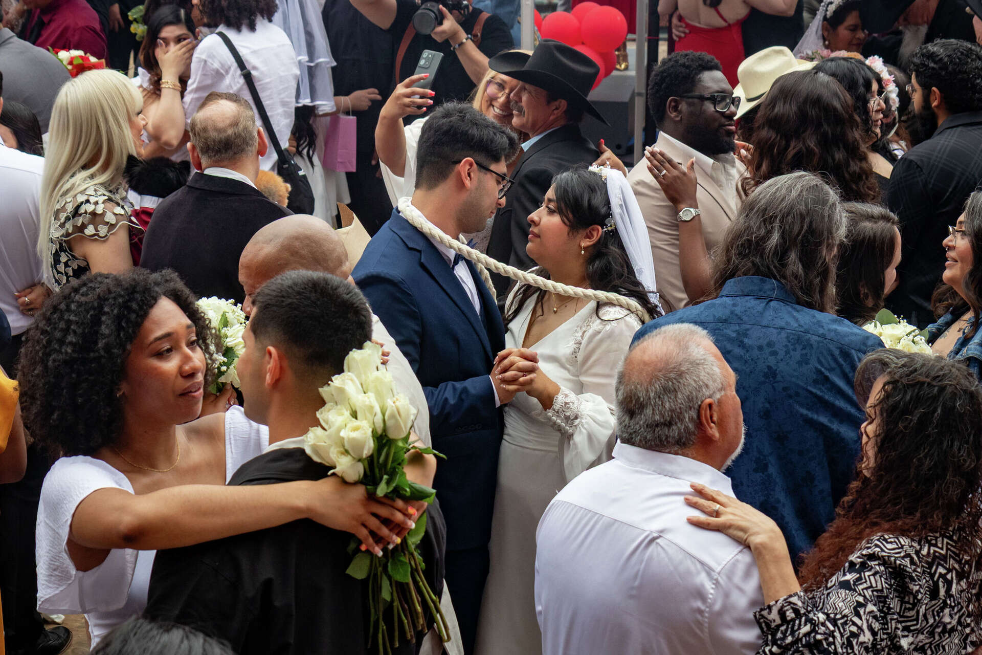 San Antonio Valentine's Day mass wedding sets record
