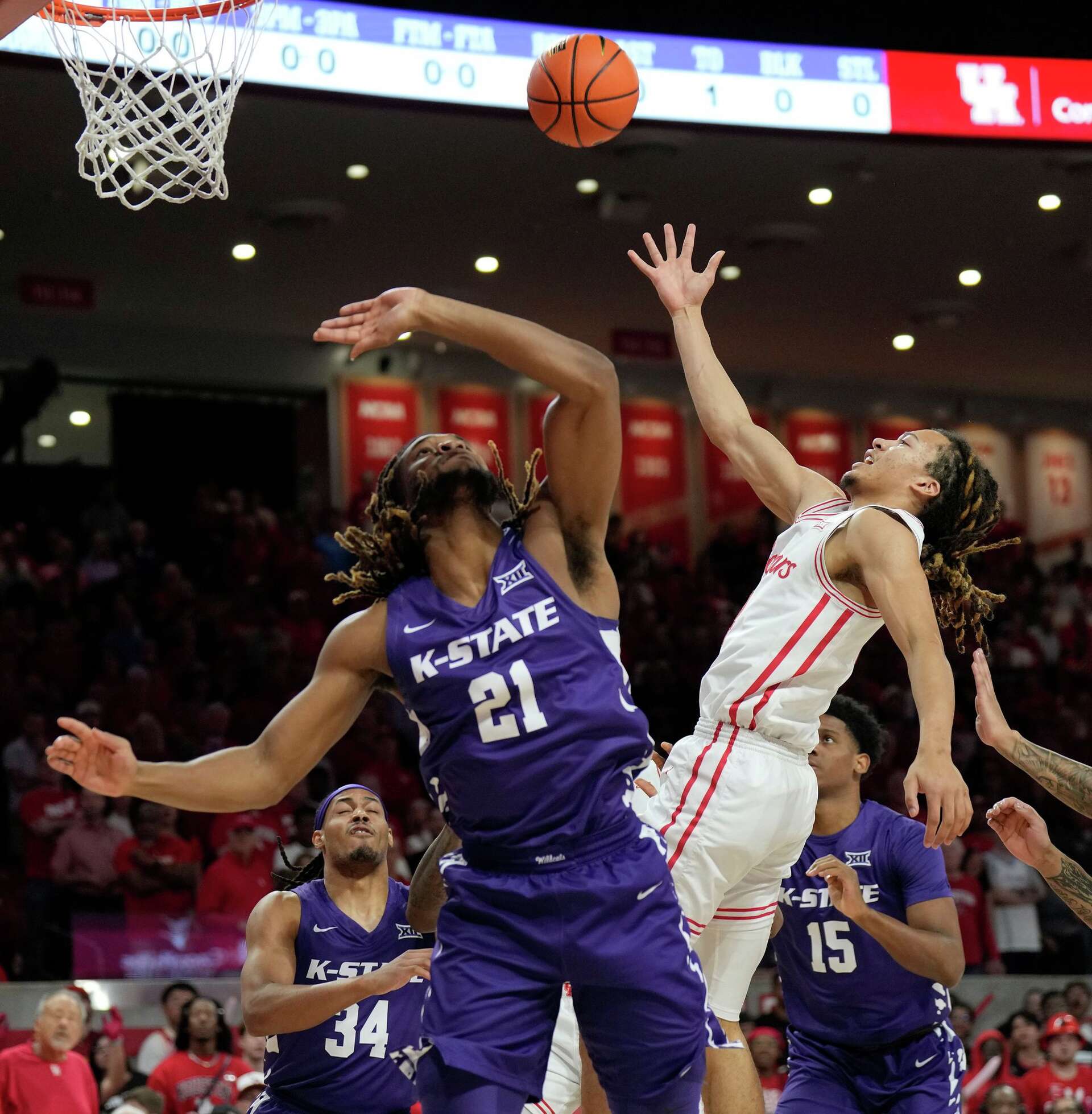 Emanuel Sharp scores 23, No. 3 Houston downs Kansas State 78-64