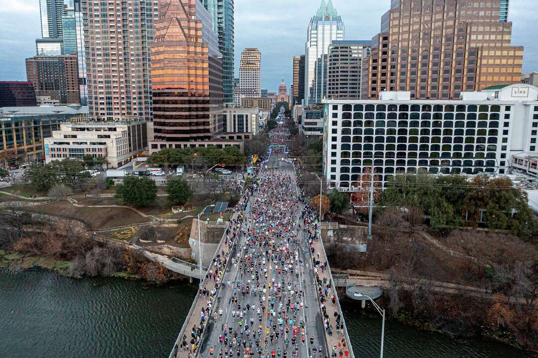 Joseph Whelan, Kellyn Taylor claim men's women's Austin Marathon wins
