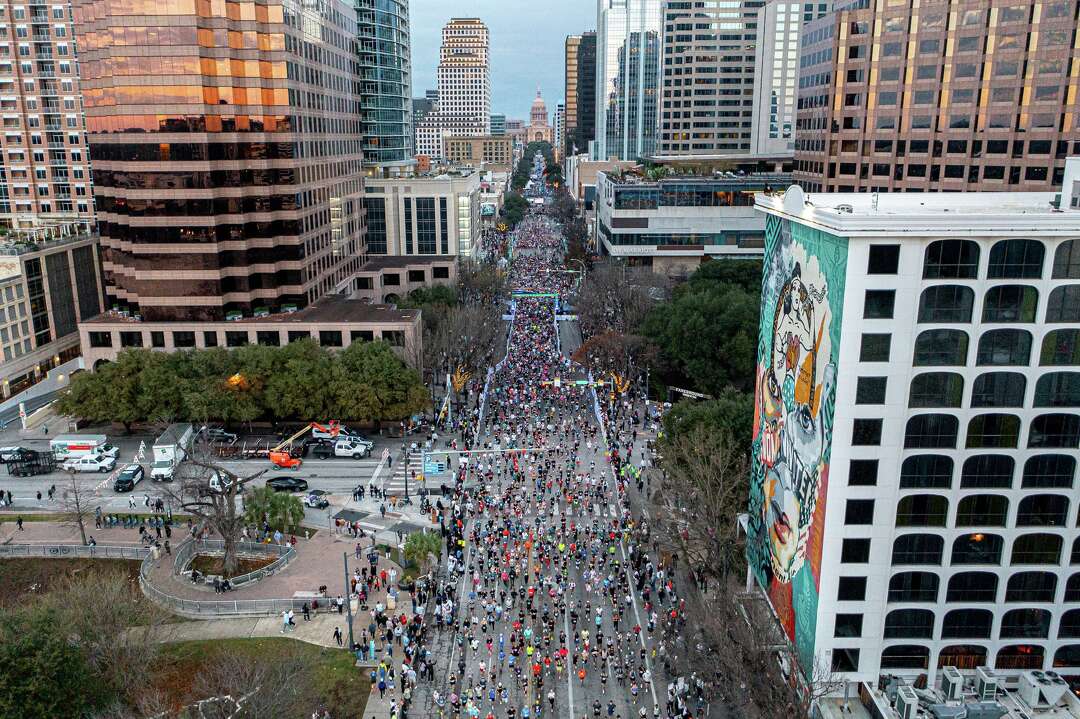 Joseph Whelan, Kellyn Taylor claim men's women's Austin Marathon wins