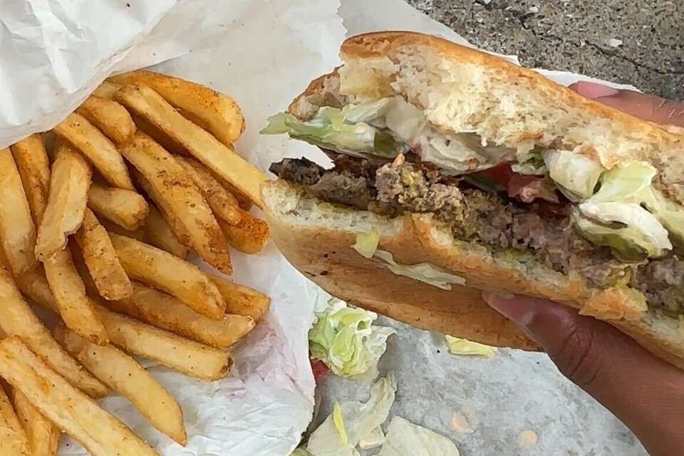 63-year-old Houston burger restaurant still a hotspot