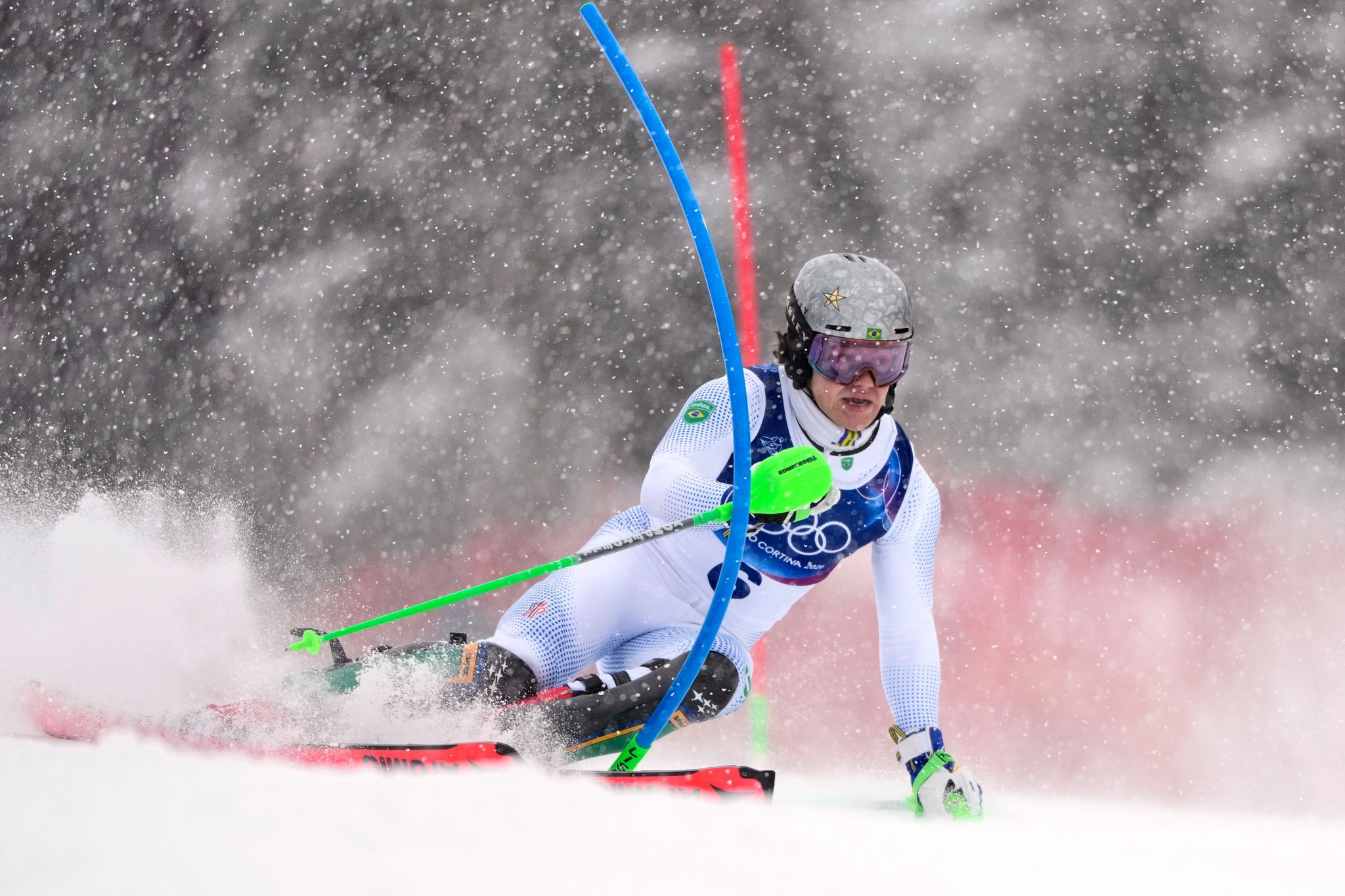 Skier Lucas Pinheiro Braathen’s all-out style: A gold for Brazil in ...