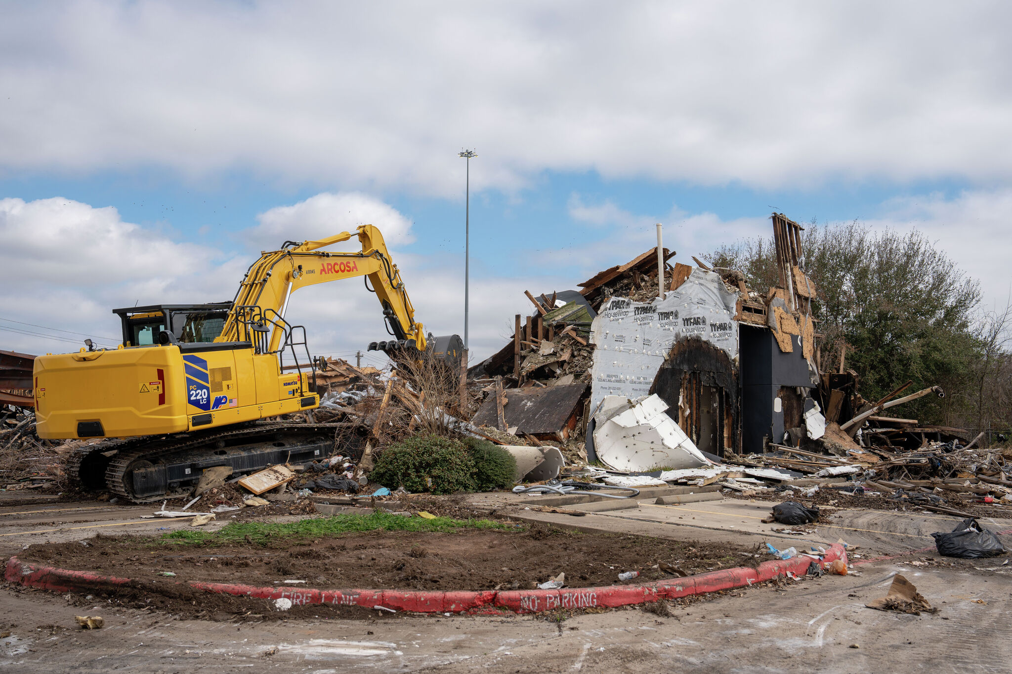 Abandoned Channelview hotel demolished after repeated fires
