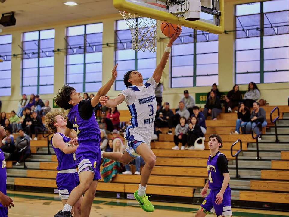 A week of triumph and tears for Dougherty Valley boys basketball coach