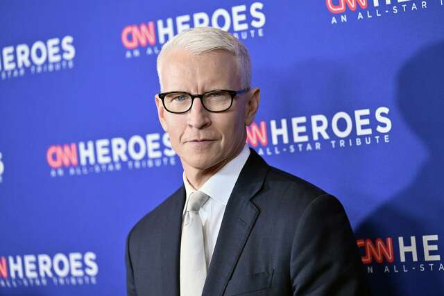 Anderson Cooper anuncia su salida de "60 Minutes"; permanecerá en CNN