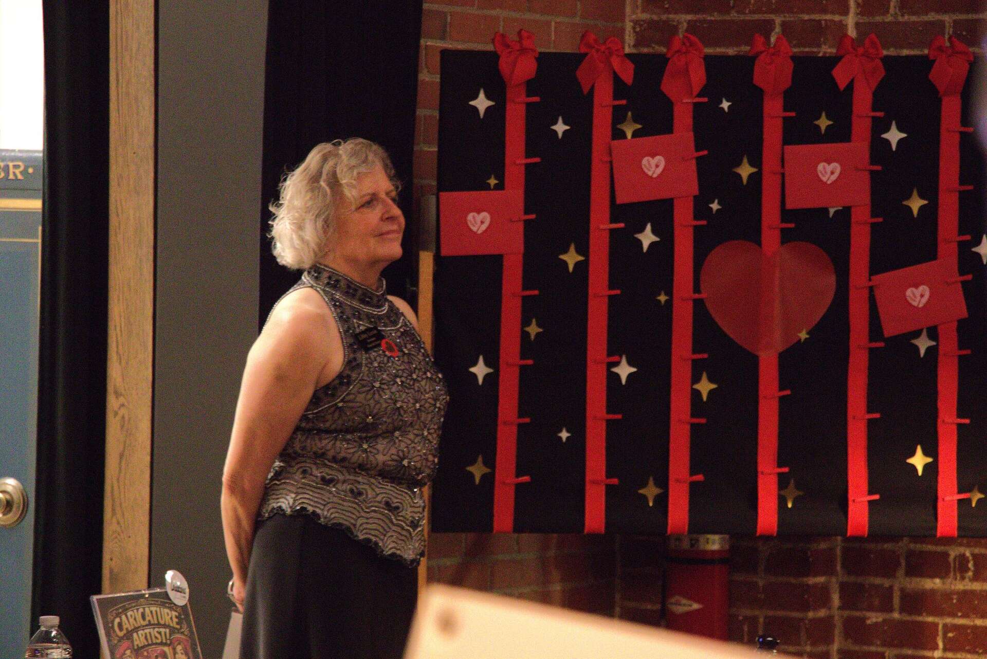 Second Chance Dance supports Glen-Ed Pantry in Edwardsville