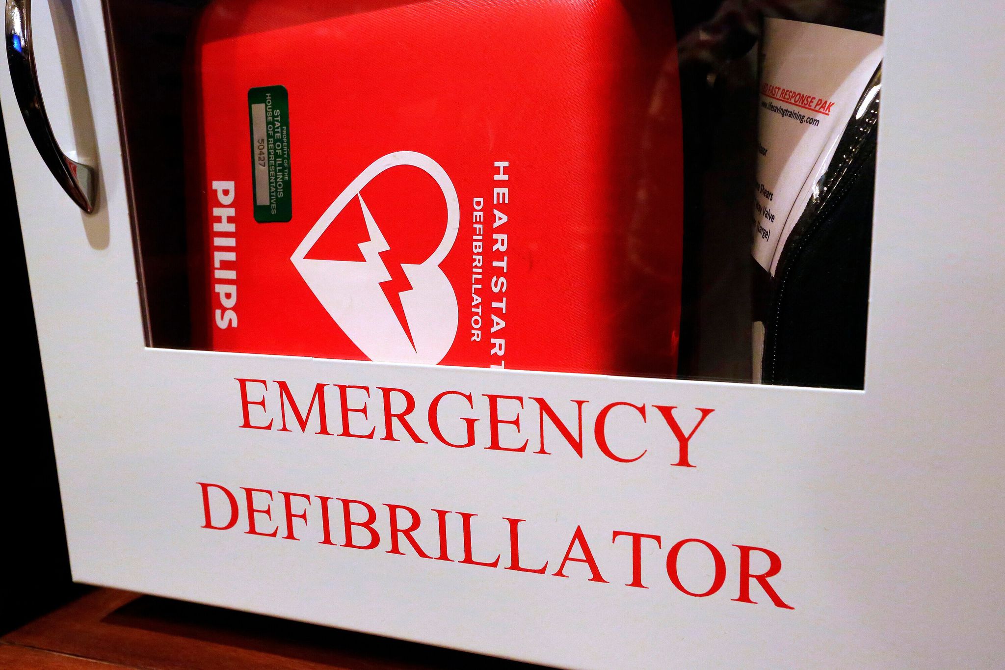 Michigan wants schools ready for cardiac emergencies, fails to provide ...