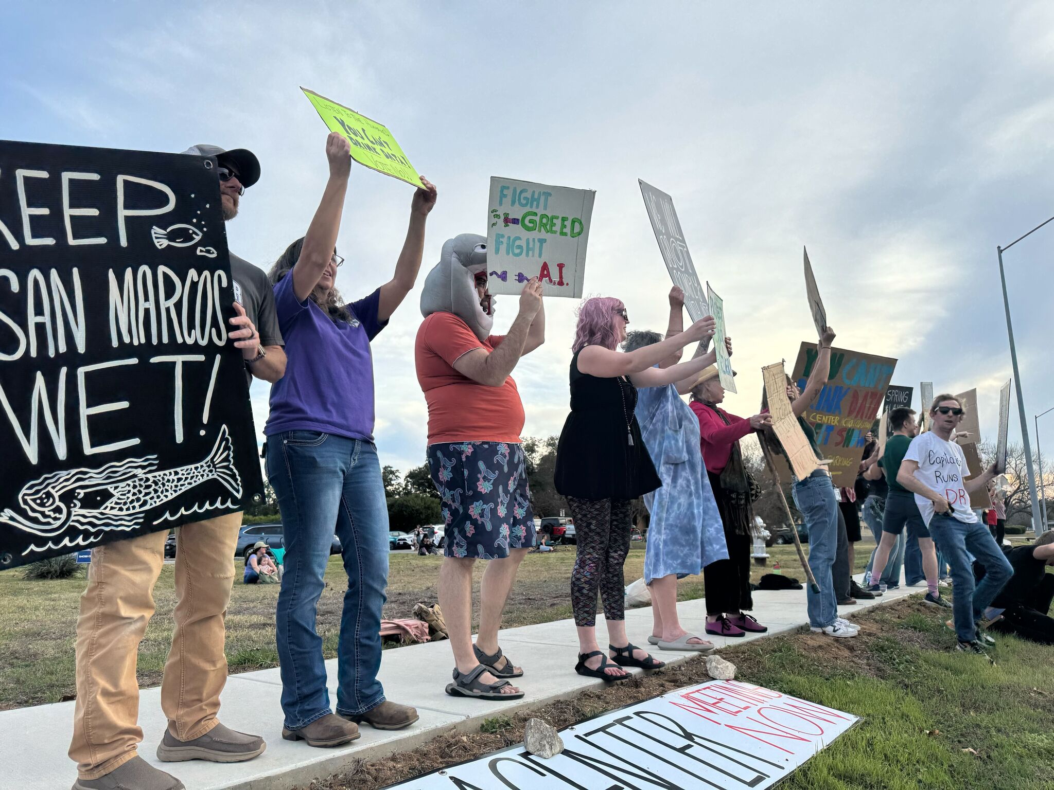 Austin police arrest 5 after ICE protest blocks downtown streets