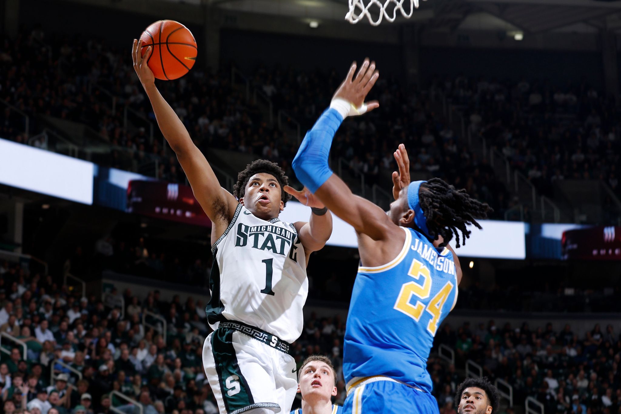 Jeremy Fears Jr. leads No. 15 Michigan State to 82-59 win over UCLA