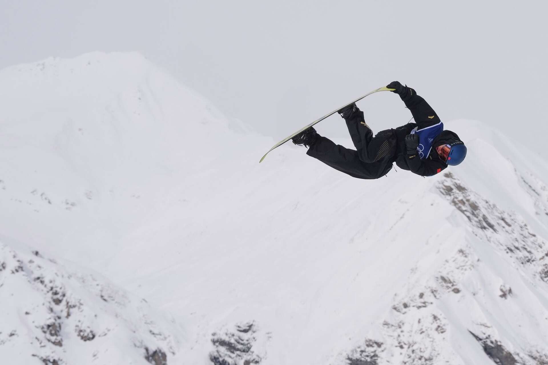 Snowboarder Su Yiming delivers China's 1st gold of Winter Olympics ...