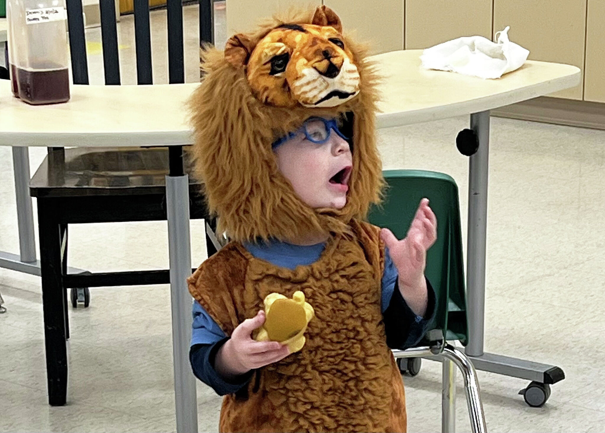 Ubly Lions mark 85 years, deliver turkeys to Penrickton Center