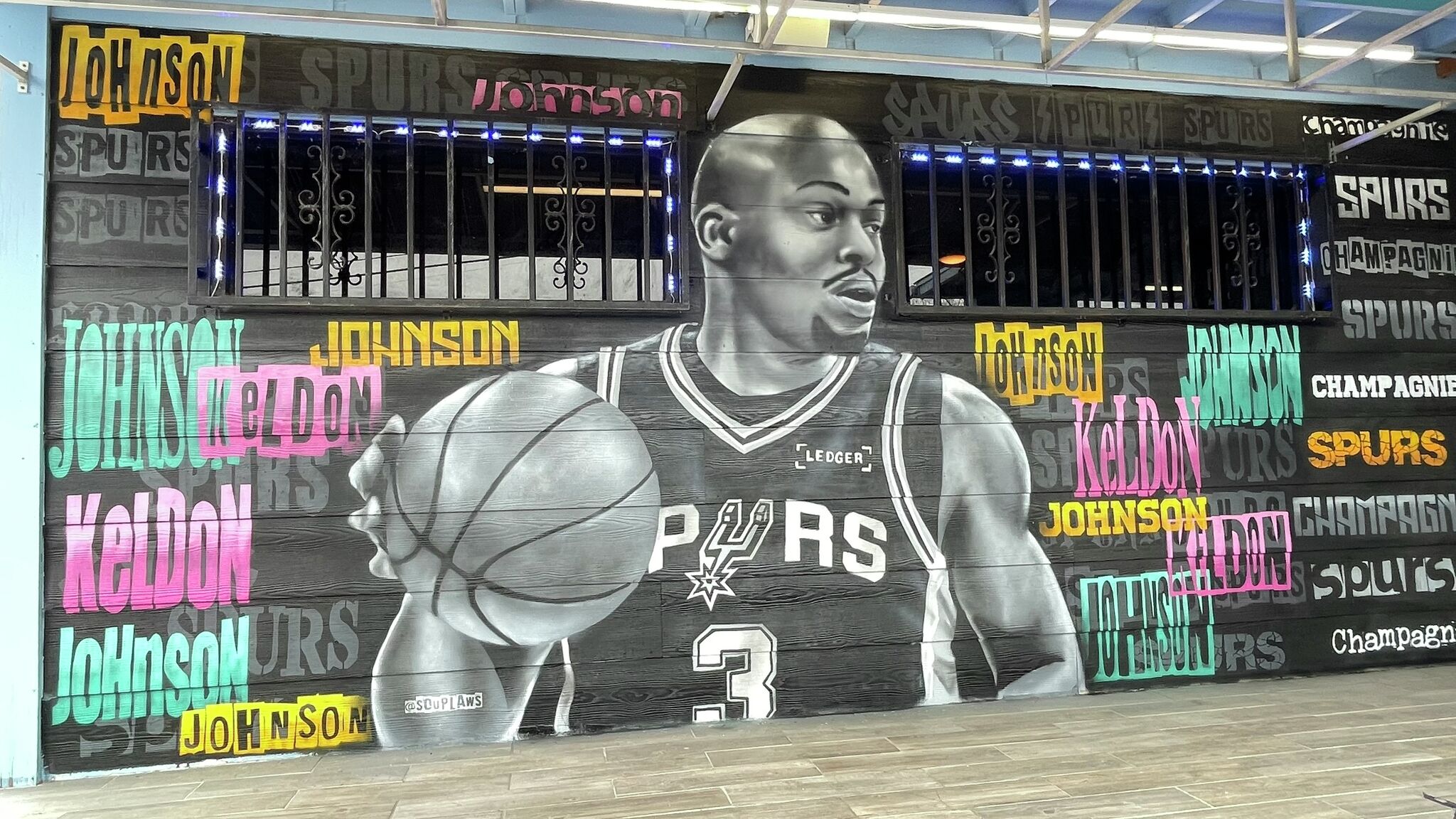 Spurs mural swaps Sochan for another beloved Spurs player